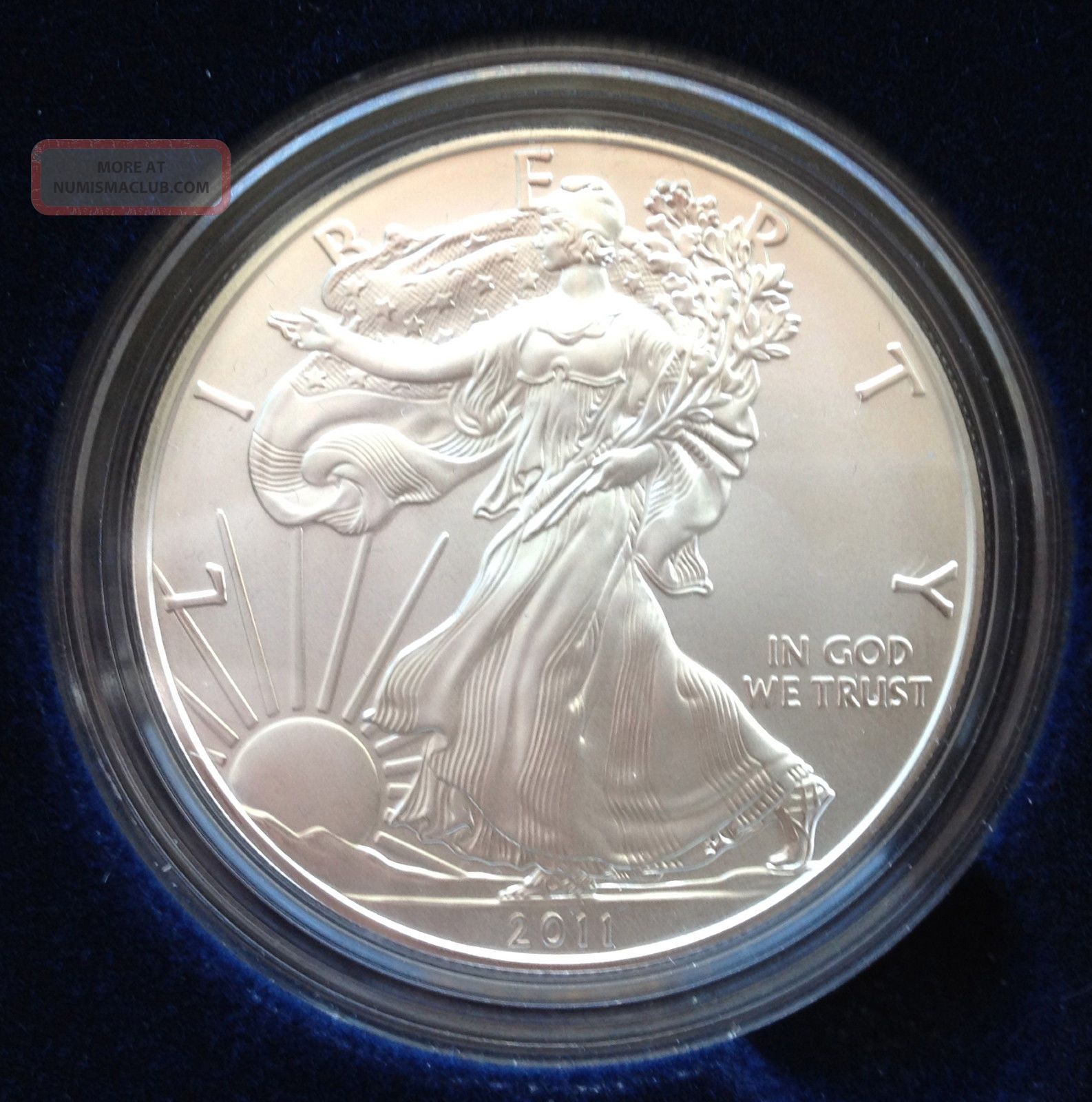 2011 - W Us Silver Eagle Uncirculated W/ & Box Burmished See Photos