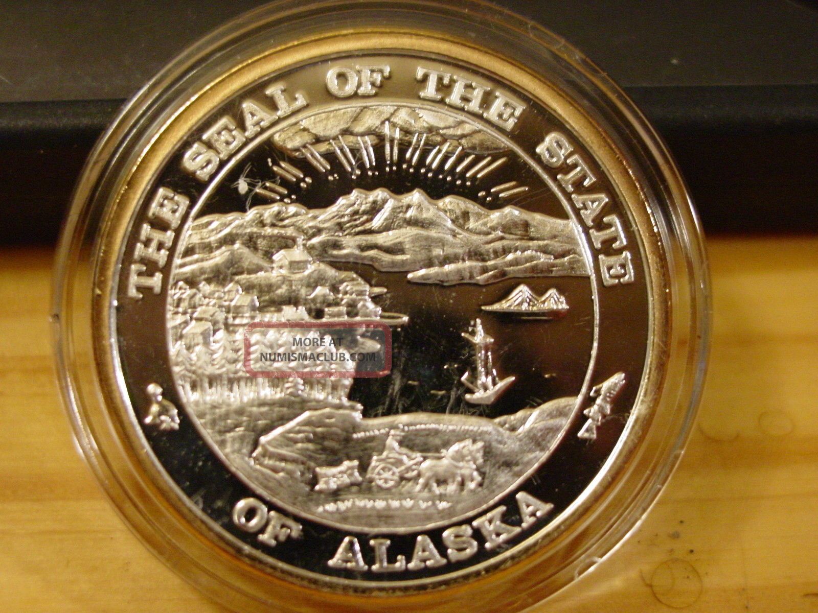 Alaska Official State 1993 Grey Wolf 999 Silver Proof 1 Troy Oz Gold Relief