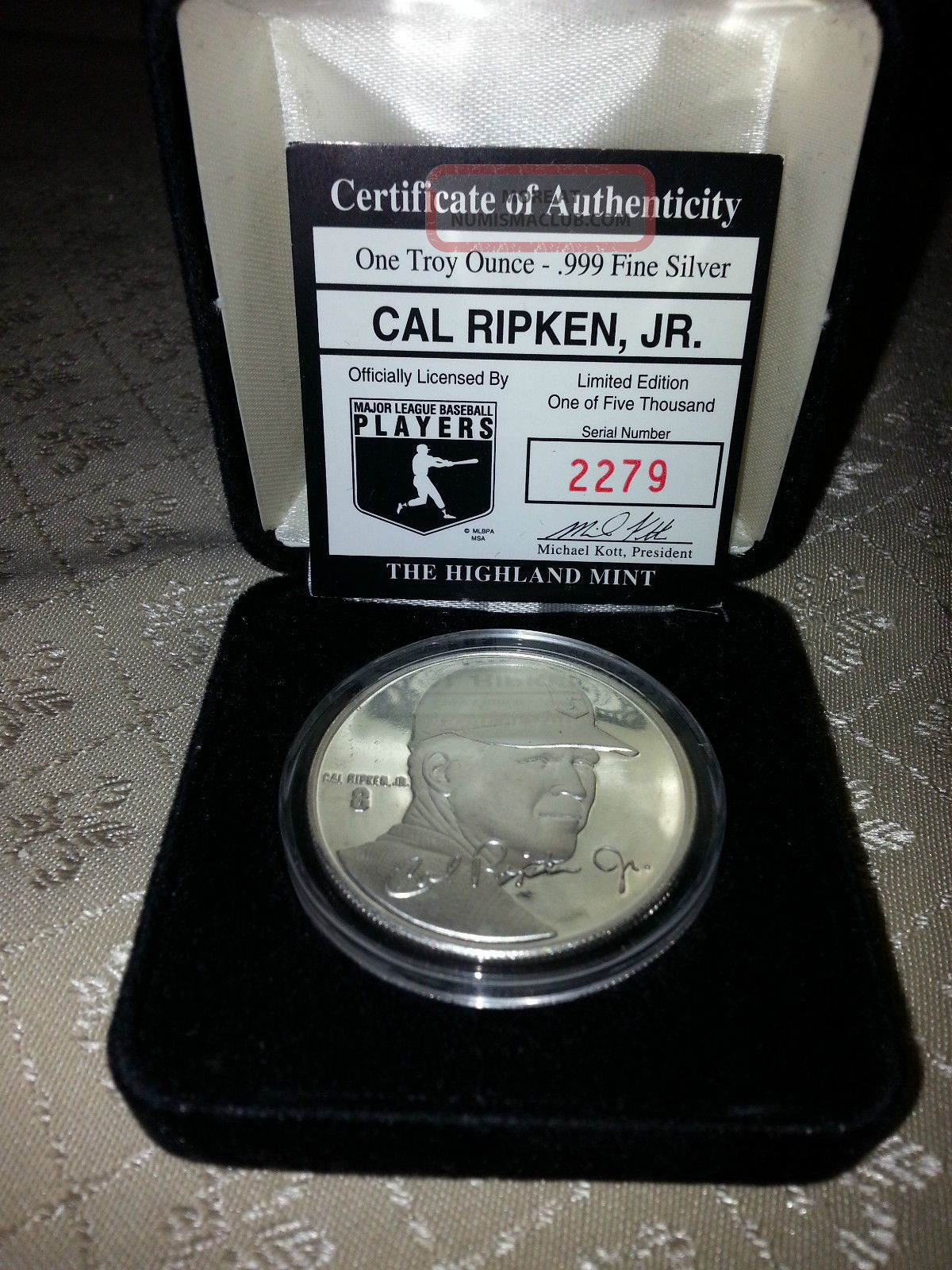 Cal Ripken Jr Limited Edition 2279 - 1 Troy Ounce. 999 Pure Silver Coin