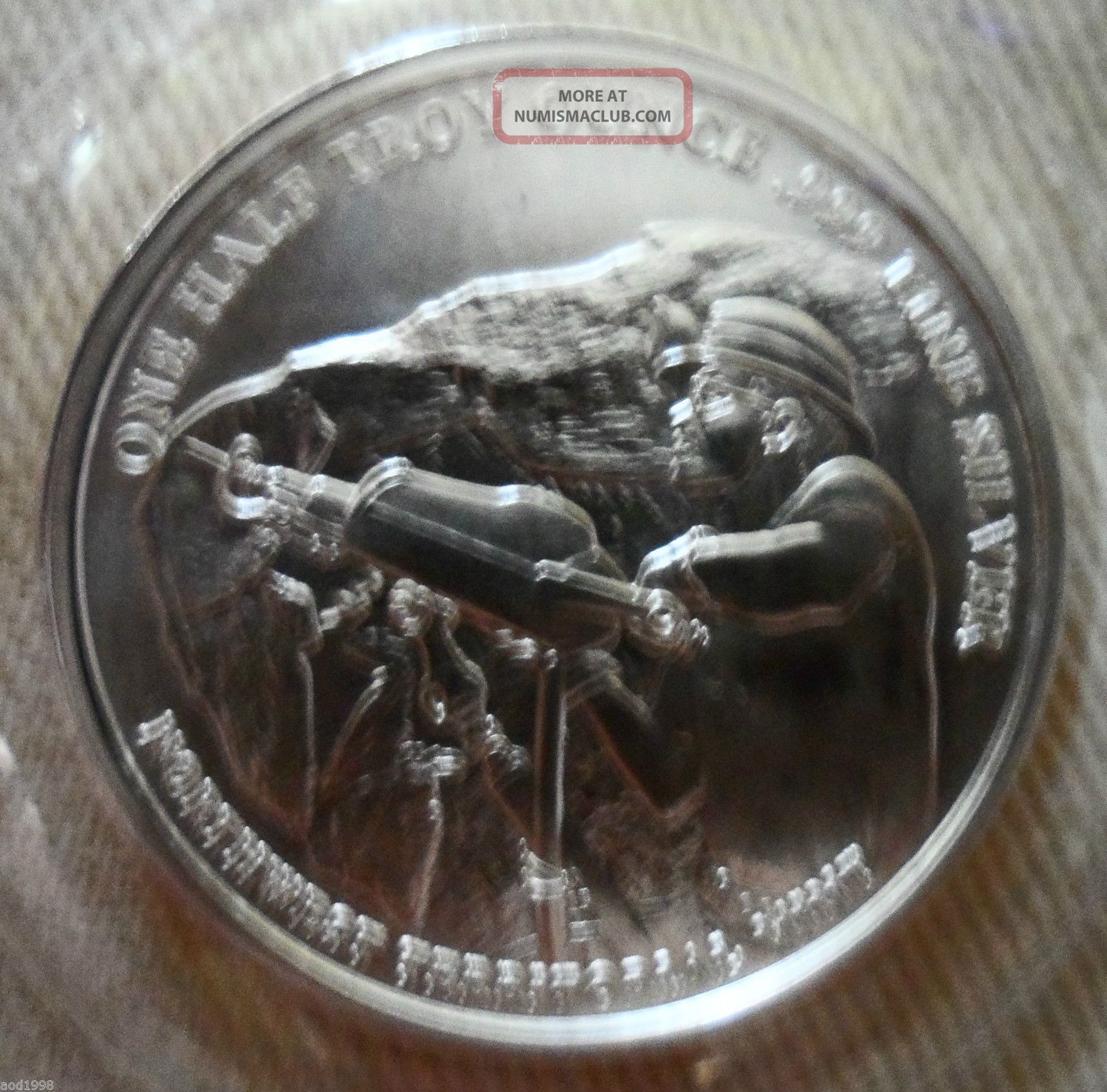 2 1/2 Troy Oz. Pan American. 999 Silver Bullion Round From F/ship