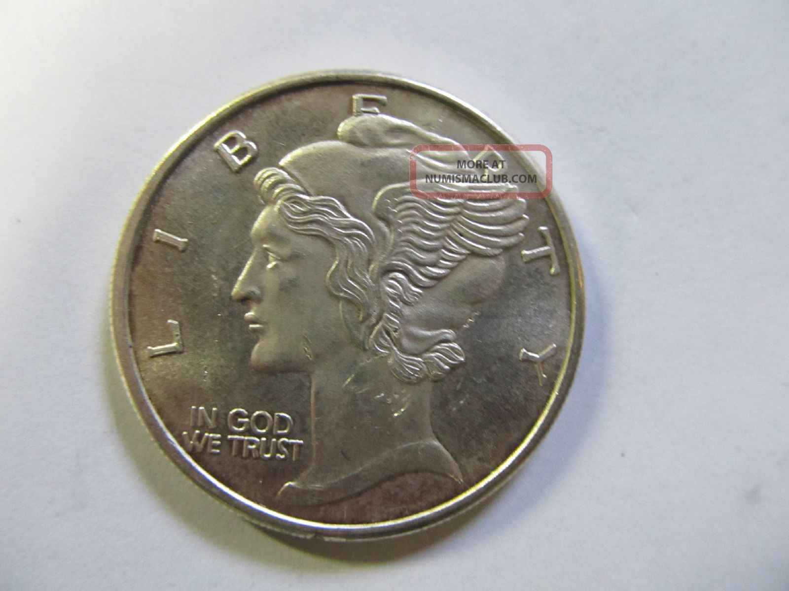Lady Liberty Round. 999 Fine Silver 1 Troy Ounce