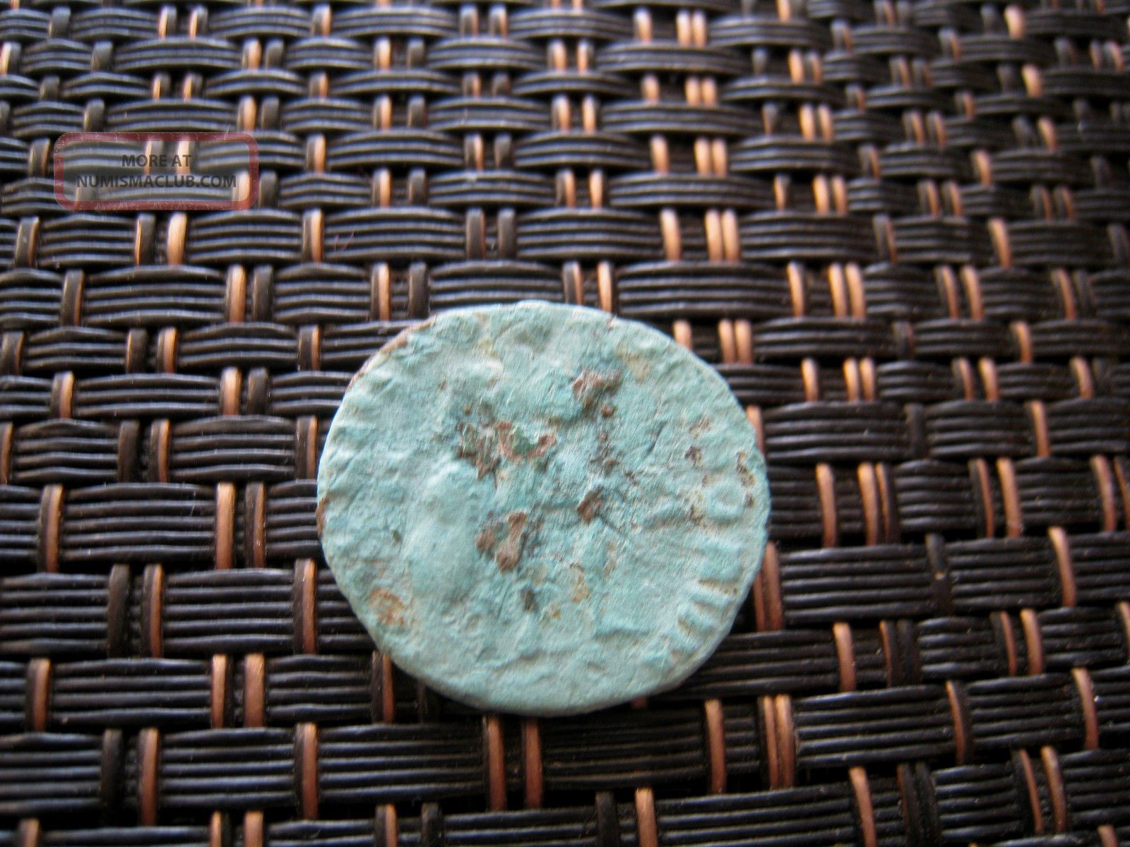 Roman Empire - Constans 337 - 350 Ad Follis Ancient Roman Coin