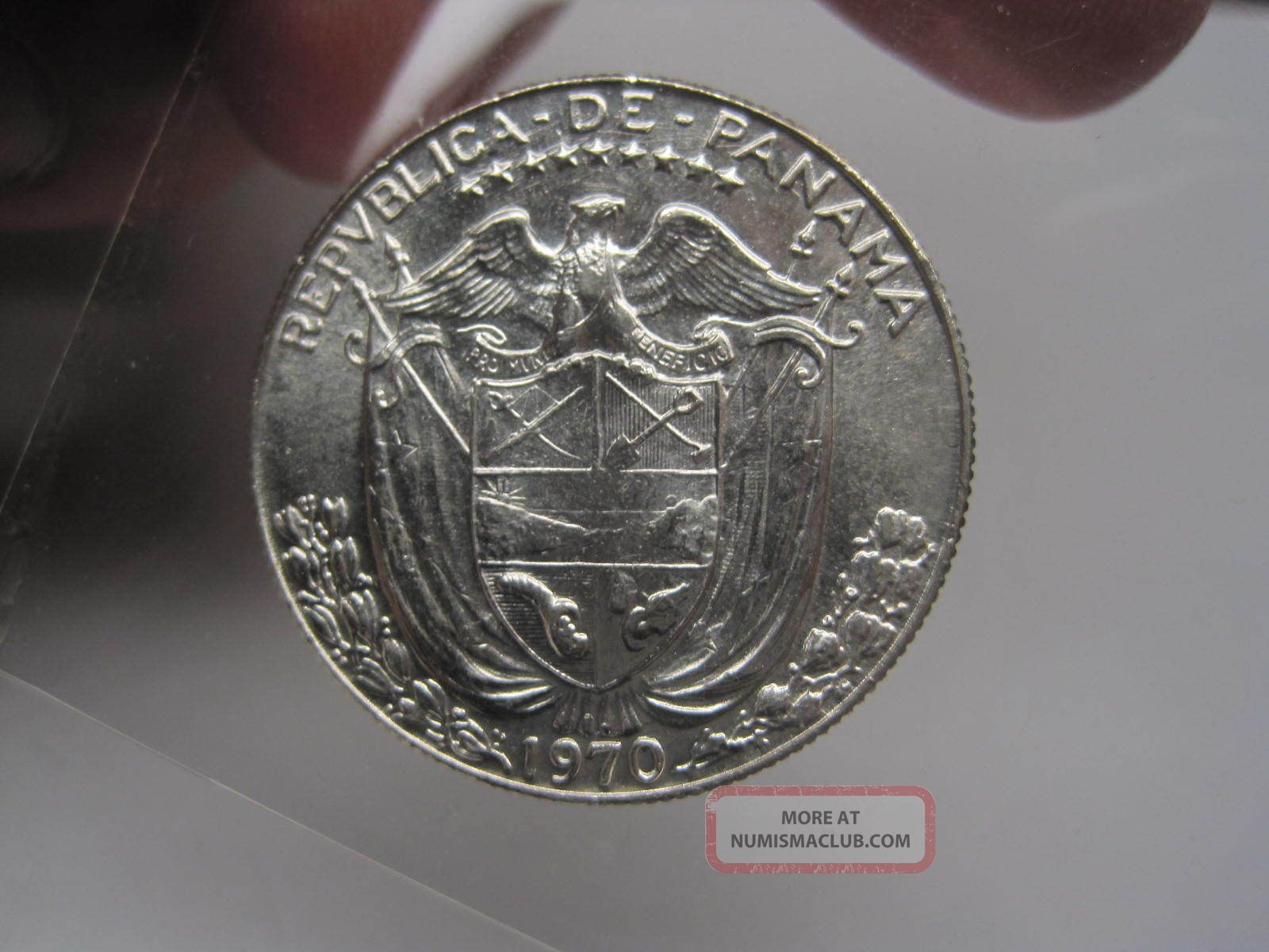 1970 Panama Medio (1/2) Balboa. 40 Silver Bu 5