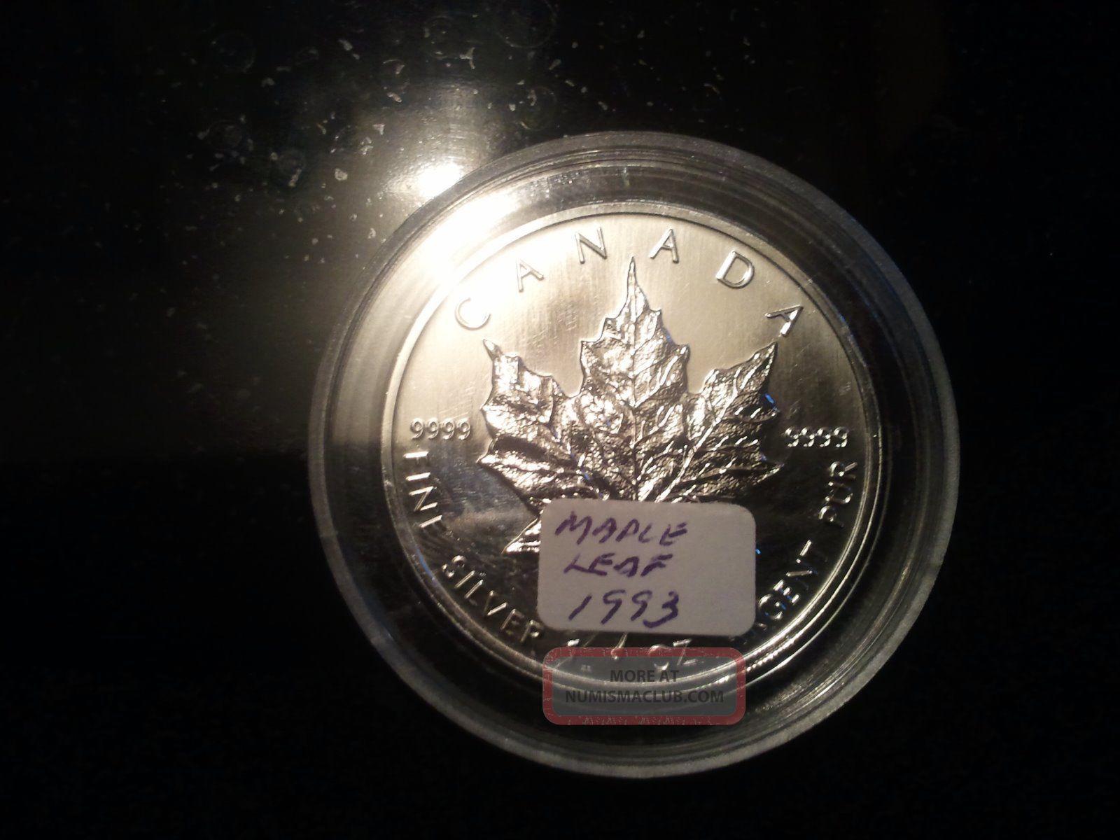 1993 Canadian $5 Maple Coin. 1oz Silver Round. 999 Fineness