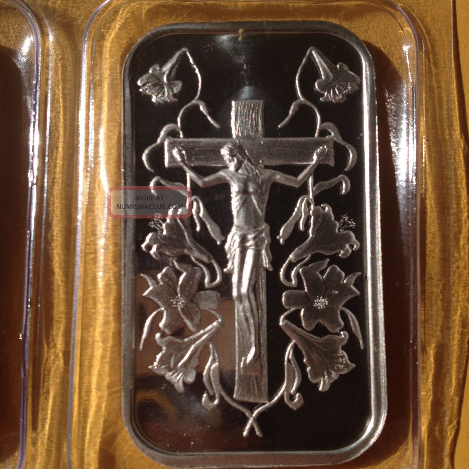 Jesus Christ On Crucifix -. 999 1 Ounce Silver Bar - - - Looks Like A ...